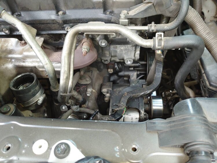 ハイエース修理｜P00AF VNターボドライバー系統異常 | 福岡のハイエース専門店プレステージ